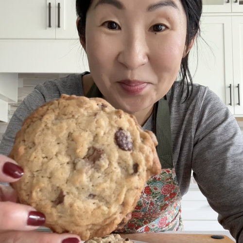 DoubleTree Chocolate Chip Cookie Recipe • Hip Foodie Mom